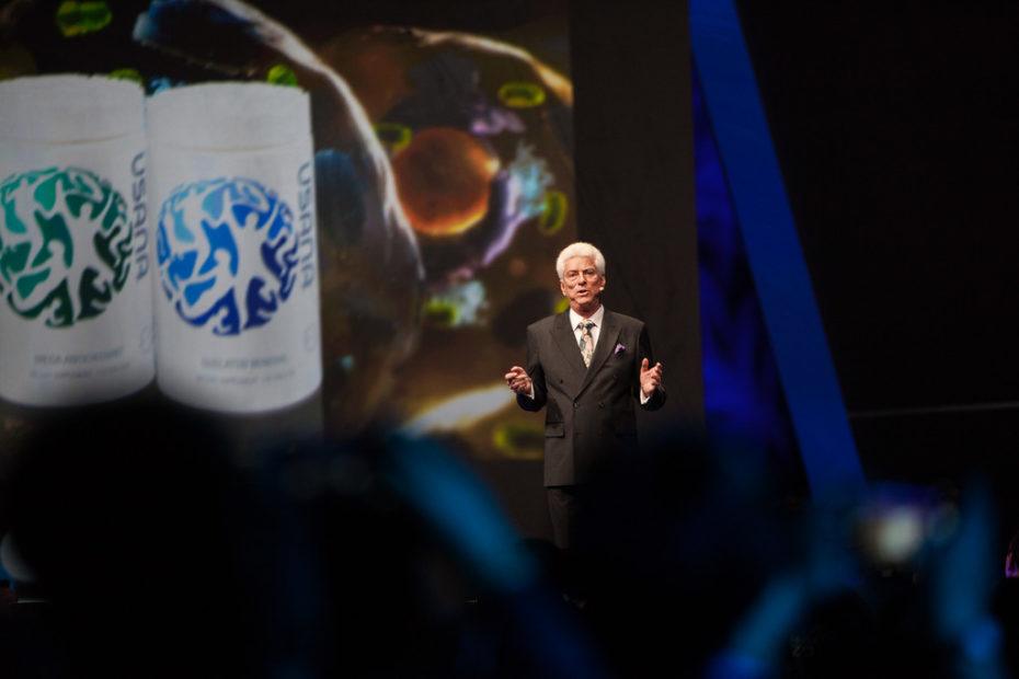 公司历史 - What's Up, USANA?